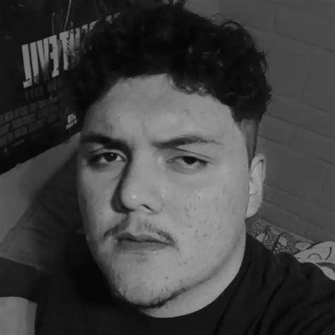 Emmanuel Fernandez Notcury • Threads Say More