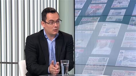 Milovančević Vučićs Behavior At The Un Circus Wrapping Himself In A Flag Belittling It