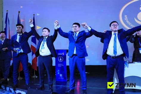 Ардчилсан залуучуудын холбооны ерөнхийлөгчөөр Б Ган Очир сонгогдлоо