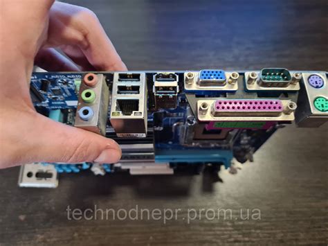 Купить Материнская плата Gigabyte GA-G41MT-ES2L - DDR3 - Сокет 775 ...