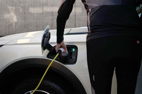 쌍용 코란도 이모션 공식 출시 제이슨류닷넷