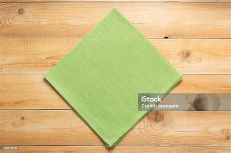 소박한 나무 판자 보드 테이블 배경의 옷감 냅킨 또는 식탁보 0명에 대한 스톡 사진 및 기타 이미지 0명 건강한 식생활 검은색 Istock