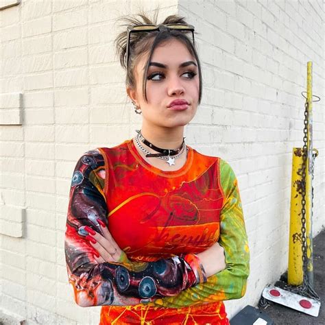 Tara Yummy Biography Wiki Age Height Net Worth Babefriend