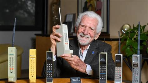 El Primer Celular De La Historia Quién Lo Inventó Y Cómo Cambió El