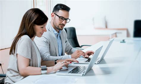 Windows 10 Universal App Development Part 3 Edukite