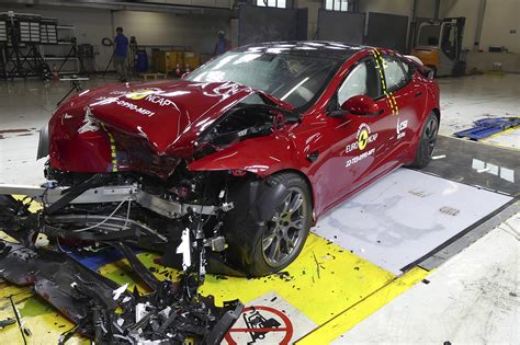 Tesla Model S Crash