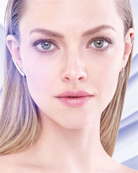 Stunning Females Amanda Seyfried For Lanc Me
