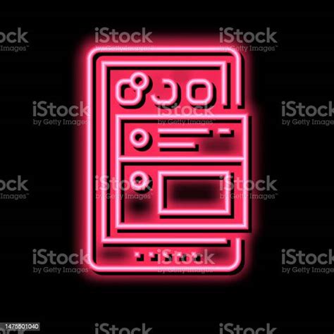태블릿 디스플레이의 소셜 페이지 네온 글로우 아이콘 그림 0명에 대한 스톡 벡터 아트 및 기타 이미지 0명 Brand