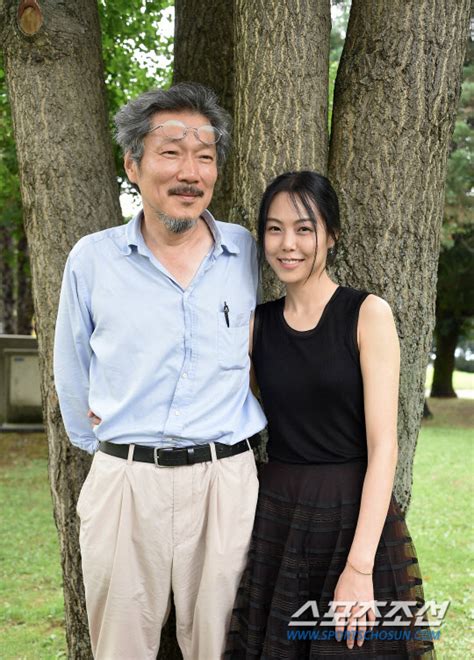 Where Is Kim Min Hee Korean College Babe Spots Adulterous Actress And Her 62 Year Old