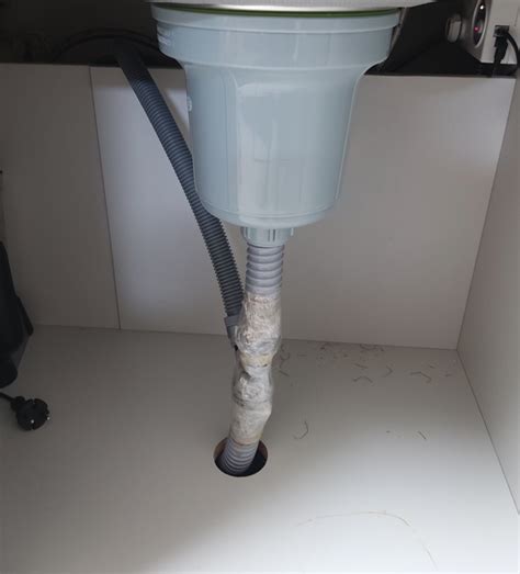 싱크대 배수구 수리 주름배관교체