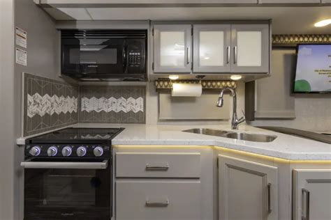 Photos 2023 Thor Hurricane Class A Rental In Oklahoma City Ok