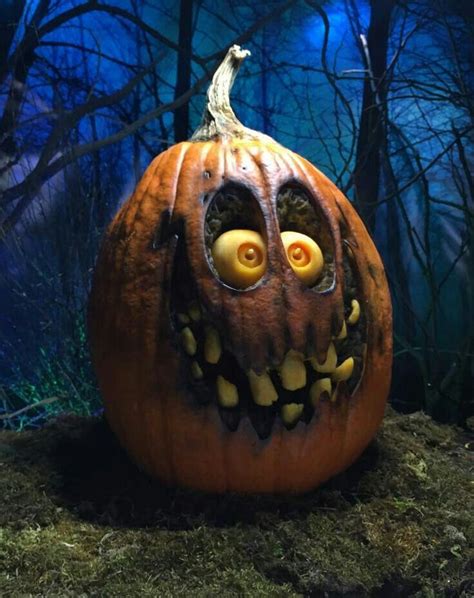Spooky Pumpkin With Fangs Halloween Decoration Ideas Halloween