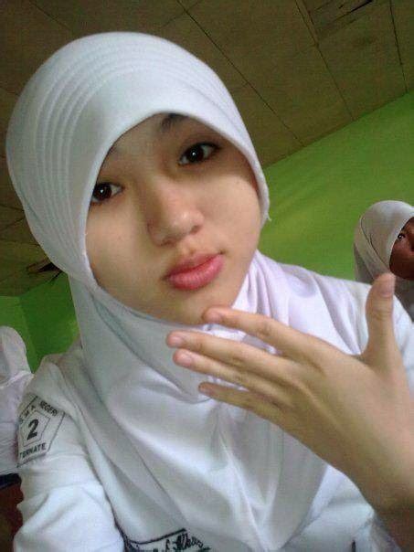 Cerita Seks Dewasa Perawan Gadis Kerudung Kamar Janda