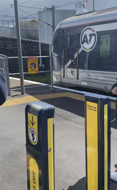 ニュージーランドathopカードはどこで買える？バス電車での使い方や方法・注意点まとめ！ コト旅