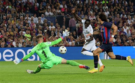 Uefa Champions League Pics Bayern Oust Barca Liverpool Porto Inter