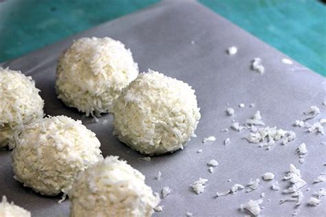 Easy To Make Delicious To Eat Ice Cream Snowballs Cutefetti