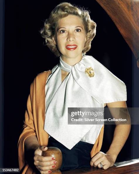 9938 Dinah Shore Photos And High Res Pictures Getty Images