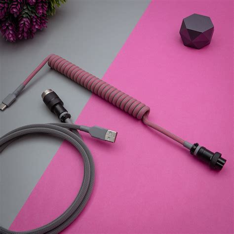 Pink Custom Cable For Keyboard 🌺 Cables Hero