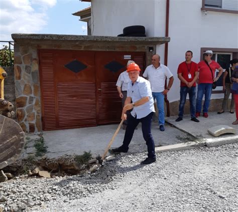 Стартира ремонтът на улиците „Отец Паисий“ и „Йоан Екзарх“ във Велики Преслав Община Велики