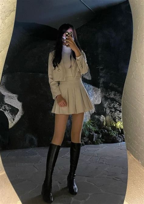 Foto Pretty Korean Teen With Boots Is Awaiting Your Cum On Her Hot Body Kyr 0605 On Instagram