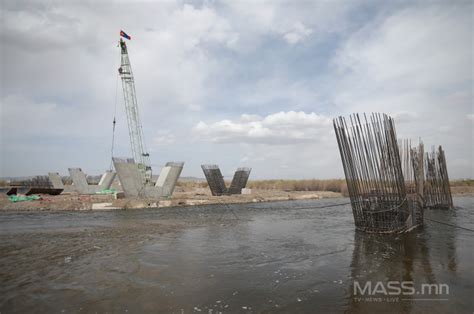 Хоёр гүүрийн бүтээн байгуулалтыг хугацаанд нь дуусгана