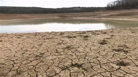 法湖水乾涸衝擊農業觀光業 64年來最乾旱冬季｜20230320 公視晚間新聞 2 Youtube