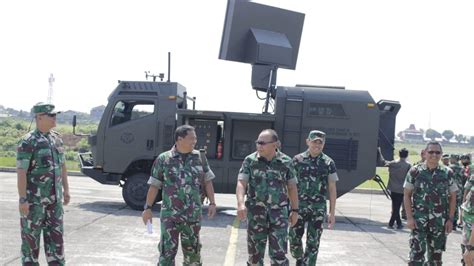 Garuda Militer Kadislitbangad Uji Coba Prototipe Radar Surveillance