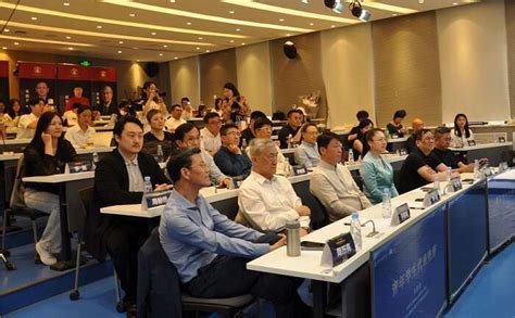 光明世界读书会五四青年节阅享交流会在中国传媒大学举行 腾讯新闻