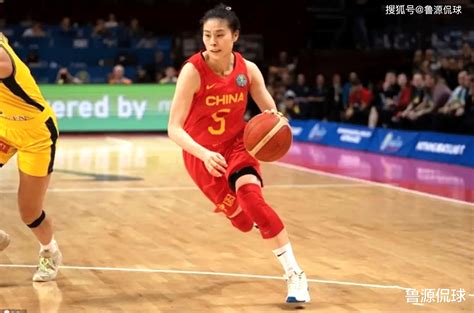 女篮精神吹响了爱国冲锋号中国篮球一定会走向世界篮坛的高峰 中国女篮 郑海霞 姑娘