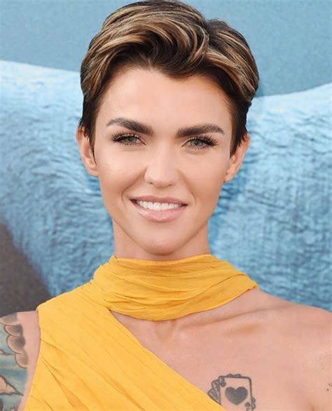 Ruby Rose Deleta Seu Twitter E Critica Mulheres E Comunidade Lgbt A