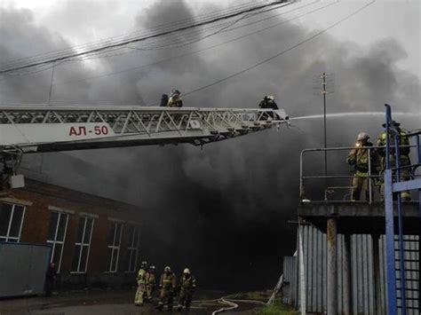 В Ростове спустя пять часов потушили пожар на Вавилова Дзен