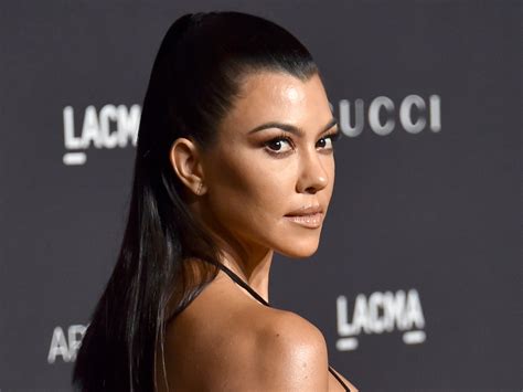Kourtney Kardashian Twins With Her Son In Platinum Hair Photos