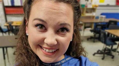 Married Female Arkansas Home Economics Teacher Heather Hare Who Rose