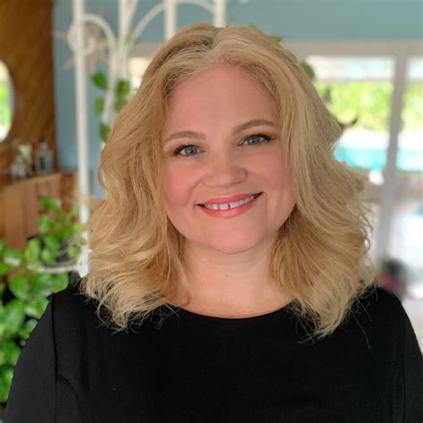 Mara Wells Books Biography Latest Update