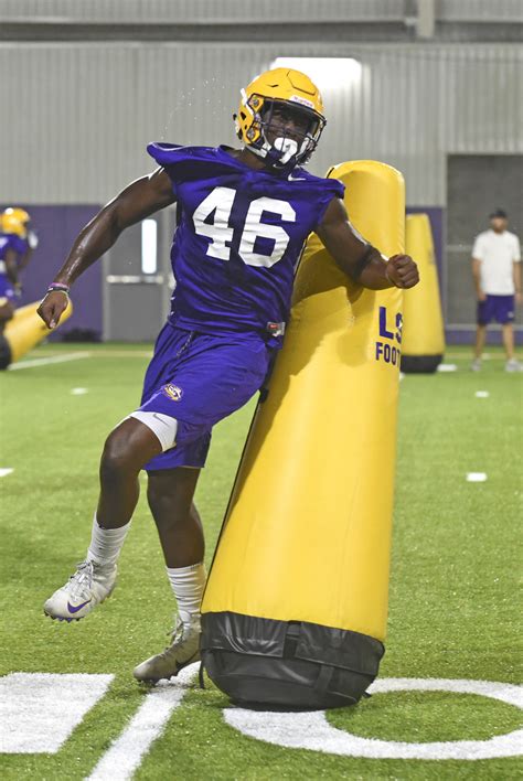 Ready And Willing After Long Wait Lsu Linebacker Andre Anthony Eager