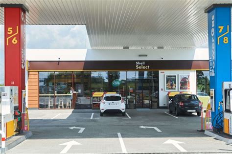 Купить топливо в Украине где выгоднее заправить бензин дизель и автогаз на АЗС Киевщины