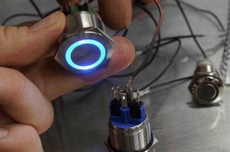 Latching Switch Vs Momentary Switch What Is Different