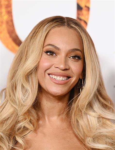 Top 10 Most Beautiful Celebrities In The World According To The Golden
