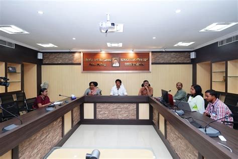 2 பொதுத் தேர்வில் பங்கேற்காத மாணவர்களை கண்டறிய நடவடிக்கை பள்ளிக்கல்வி அமைச்சர் அன்பில் மகேஸ்