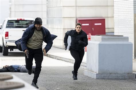 Fbi Franchise Crossover Takes Over Cbs Tonight Watch All The Sneak