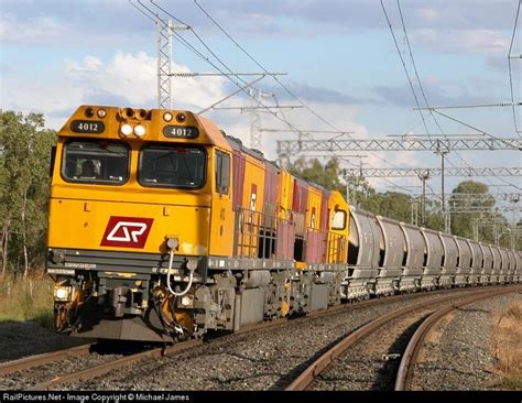 Railpicturesnet Photo Qr 4012 Qr National Clydegm Gt42cuac 4000