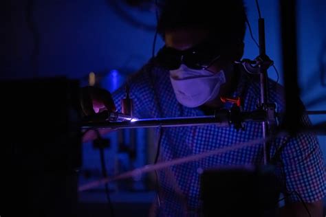 Graphene Improves Circuits In Flexible And Wearable Electronics R