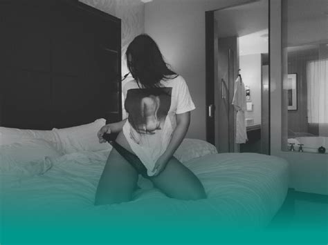 Using A Bluetooth Camera Remote To Make Homemade Porn SinParty Blog SinParty Blog SinParty Blog