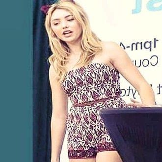 Pin Af Rafat Quli P Peyton List