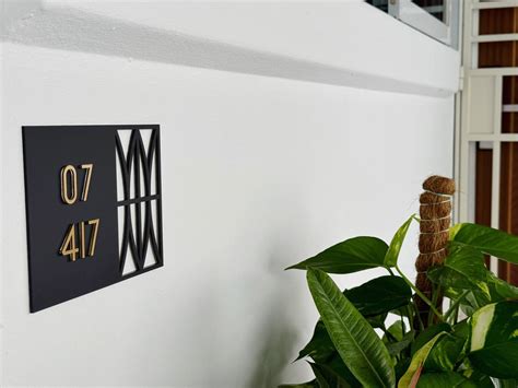 Geometric Grid Unit Number Plaque Ohfriday