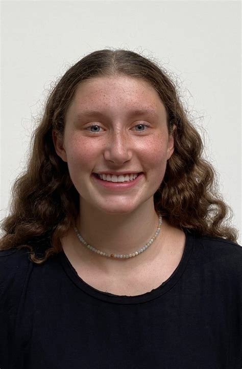 Isabelle Jones Professional Profile Photos And Videos On Project Casting