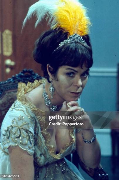 Rachel Roberts Welsh Actress Photos And Premium High Res Pictures