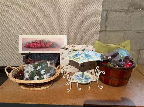 Decor Lot With Mini Table Set Auction Ohio