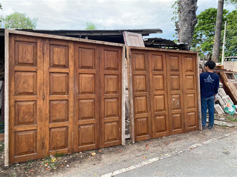 👍 สุดยอด อลังการงานสร้าง ประตูเฟี้ยมไม้สักลูกฟัก หนานูนลึกมากๆ วงกบหนา2” ชุด4บาน ลูกฟัก4ช่อง มี2