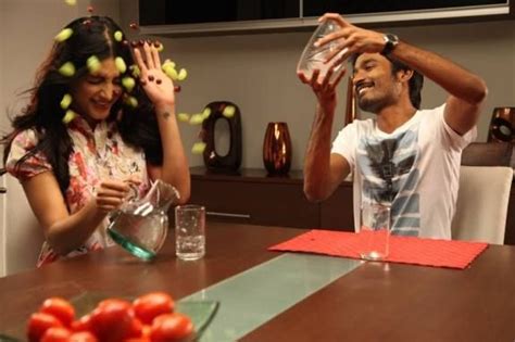 DHANUSH Movies Quotes Scene Love Couple Photo Cute Love Couple Images